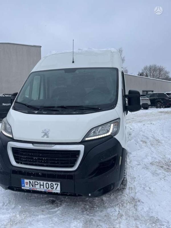 Balts Peugeot Boxer 2018 Viļņa, ar dzinēja tilpumu 2.00 L un nobraukumu 160 tūkst. km par 8000 €, foto 1 vietnē AUTOMOTO.COM.LV