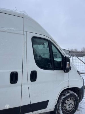 White Peugeot Boxer 2018 in Vilnius, with an engine capacity of 2.00 L and mileage of 160 thousand km for 8000 €, photo 4 on AUTOMOTO.COM.LV