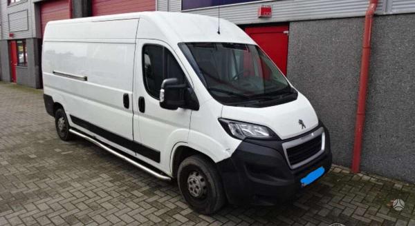 Balts Peugeot Boxer 2018 Kauņa, ar dzinēja tilpumu 2.00 L un nobraukumu 240 tūkst. km par 4999 €, foto 3 vietnē AUTOMOTO.COM.LV