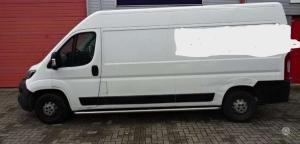 White Peugeot Boxer 2018 in Kaunas, with an engine capacity of 2.00 L and mileage of 240 thousand km for 4999 €, photo 5 on AUTOMOTO.COM.LV