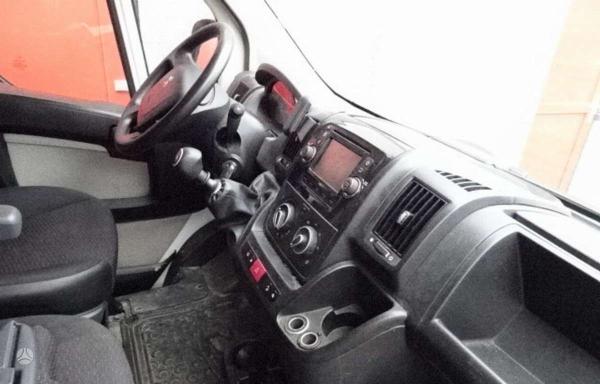 Balts Peugeot Boxer 2018 Kauņa, ar dzinēja tilpumu 2.00 L un nobraukumu 240 tūkst. km par 4999 €, foto 7 vietnē AUTOMOTO.COM.LV