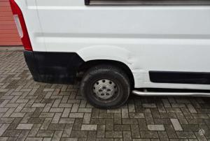 White Peugeot Boxer 2018 in Kaunas, with an engine capacity of 2.00 L and mileage of 240 thousand km for 4999 €, photo 16 on AUTOMOTO.COM.LV