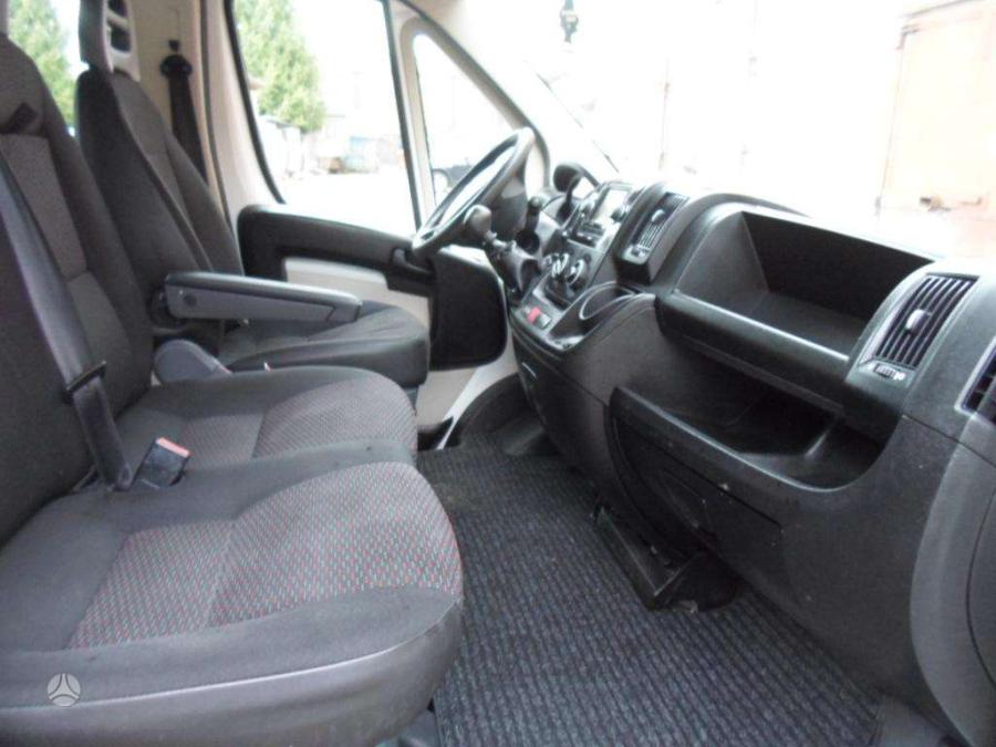 Balts Peugeot Boxer 2018 Šauļi, ar dzinēja tilpumu 2.00 L un nobraukumu 146 tūkst. km par 13700 €, foto 14 vietnē AUTOMOTO.COM.LV