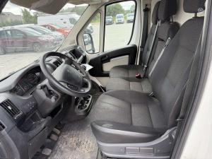 White Peugeot Boxer 2019 in Taurage, with an engine capacity of 2.00 L and mileage of 327 thousand km for 5400 €, photo 7 on AUTOMOTO.COM.LV
