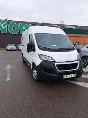 Balts Peugeot Boxer 2020 Viļņa, ar dzinēja tilpumu 2.20 L un nobraukumu 215 tūkst. km par 8000 €, foto  vietnē AUTOMOTO.COM.LV