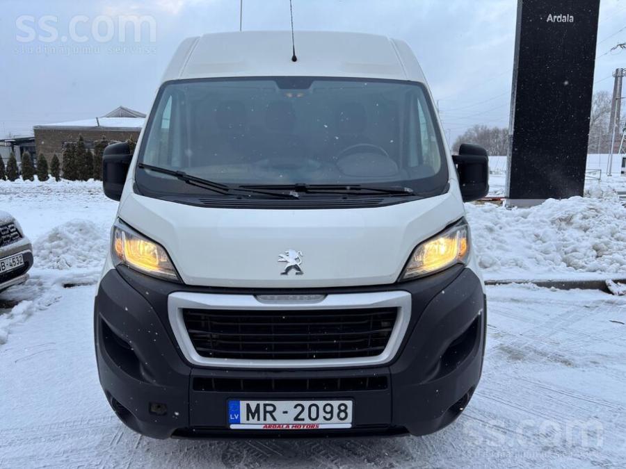 Balts Peugeot Boxer 2020 Liepāja, ar dzinēja tilpumu 2.20 L un nobraukumu 179 tūkst. km par 7790 €, foto 2 vietnē AUTOMOTO.COM.LV