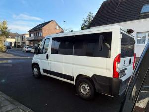 White Peugeot Boxer 2020 in Vilnius, with an engine capacity of 2.20 L and mileage of 212 thousand km for 7999 €, photo 3 on AUTOMOTO.COM.LV