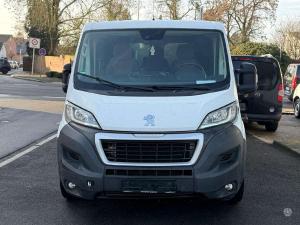 White Peugeot Boxer 2020 in Vilnius, with an engine capacity of 2.20 L and mileage of 212 thousand km for 7999 €, photo 5 on AUTOMOTO.COM.LV