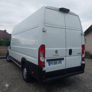 White Peugeot Boxer 2020 in Panevezys, with an engine capacity of 2.20 L and mileage of 240 thousand km for 3200 €, photo 2 on AUTOMOTO.COM.LV