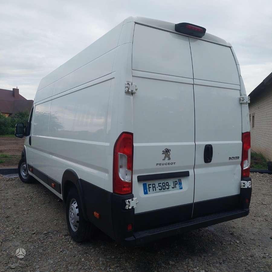 White Peugeot Boxer 2020 in Panevezys, with an engine capacity of 2.20 L and mileage of 240 thousand km for 3200 €, photo 2 on AUTOMOTO.COM.LV