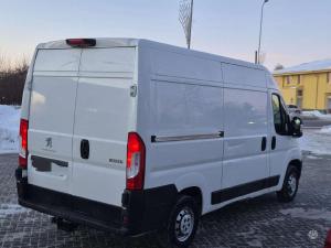 White Peugeot Boxer 2020 in Taurage, with an engine capacity of 2.20 L and mileage of 151 thousand km for 7500 €, photo 5 on AUTOMOTO.COM.LV