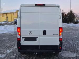 White Peugeot Boxer 2020 in Taurage, with an engine capacity of 2.20 L and mileage of 151 thousand km for 7500 €, photo 6 on AUTOMOTO.COM.LV