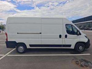 White Peugeot Boxer 2020 in Kaunas, with an engine capacity of 2.20 L and mileage of 235 thousand km for 10350 €, photo 9 on AUTOMOTO.COM.LV