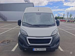 White Peugeot Boxer 2020 in Kaunas, with an engine capacity of 2.20 L and mileage of 235 thousand km for 10350 €, photo 12 on AUTOMOTO.COM.LV