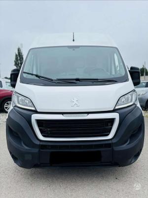 White Peugeot Boxer 2020 in Taurage, with an engine capacity of 2.19 L and mileage of 226 thousand km for 6700 €, photo 9 on AUTOMOTO.COM.LV