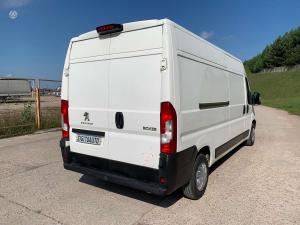 White Peugeot Boxer 2020 in Vilnius, with an engine capacity of 2.18 L and mileage of 188 thousand km for 10164 €, photo 5 on AUTOMOTO.COM.LV