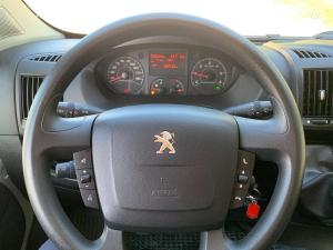 White Peugeot Boxer 2020 in Vilnius, with an engine capacity of 2.18 L and mileage of 188 thousand km for 10164 €, photo 14 on AUTOMOTO.COM.LV