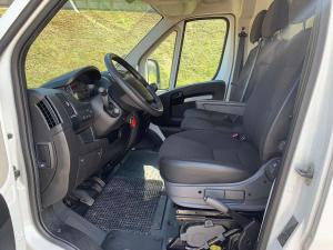 White Peugeot Boxer 2020 in Vilnius, with an engine capacity of 2.18 L and mileage of 188 thousand km for 10164 €, photo 18 on AUTOMOTO.COM.LV