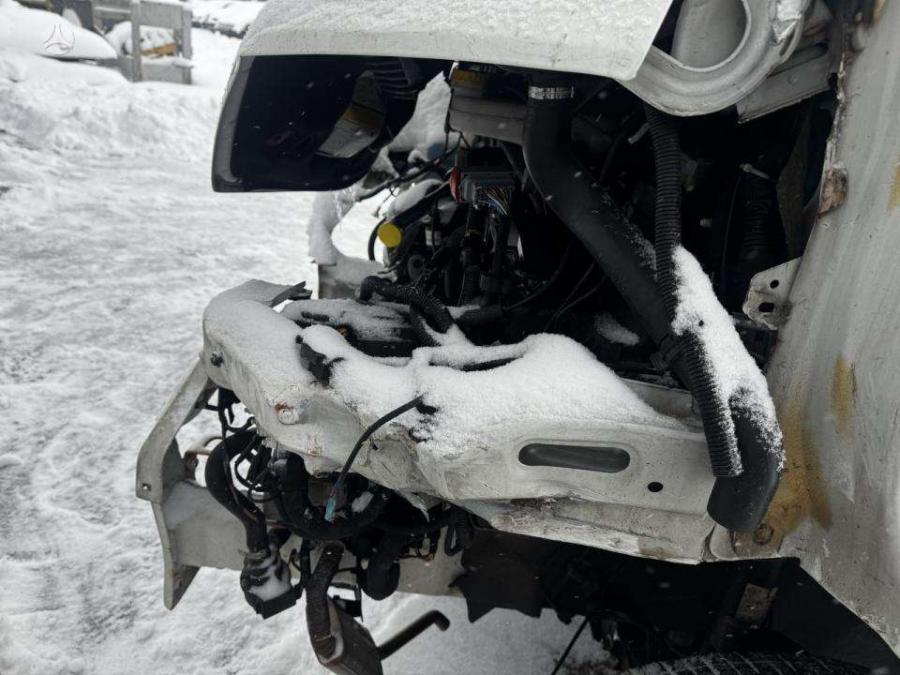 White Peugeot Boxer 2021 in Radviliskis, with an engine capacity of 2.18 L and mileage of 115 thousand km for 8167 €, photo 16 on AUTOMOTO.COM.LV