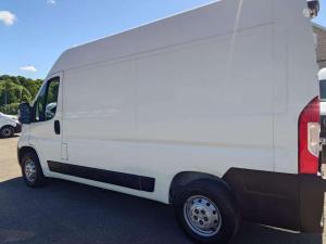 White Peugeot Boxer 2021 in Taurage, with an engine capacity of 2.18 L and mileage of 150 thousand km for 9922 €, photo 8 on AUTOMOTO.COM.LV