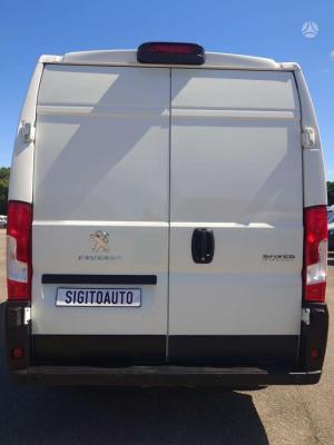 White Peugeot Boxer 2021 in Taurage, with an engine capacity of 2.18 L and mileage of 150 thousand km for 9922 €, photo 9 on AUTOMOTO.COM.LV