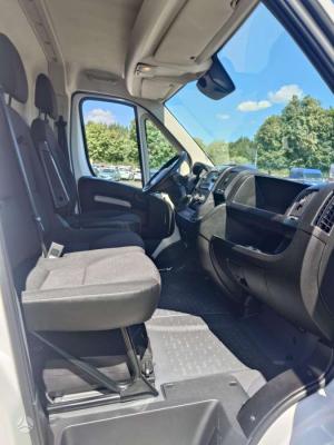 White Peugeot Boxer 2021 in Taurage, with an engine capacity of 2.18 L and mileage of 150 thousand km for 9922 €, photo 12 on AUTOMOTO.COM.LV