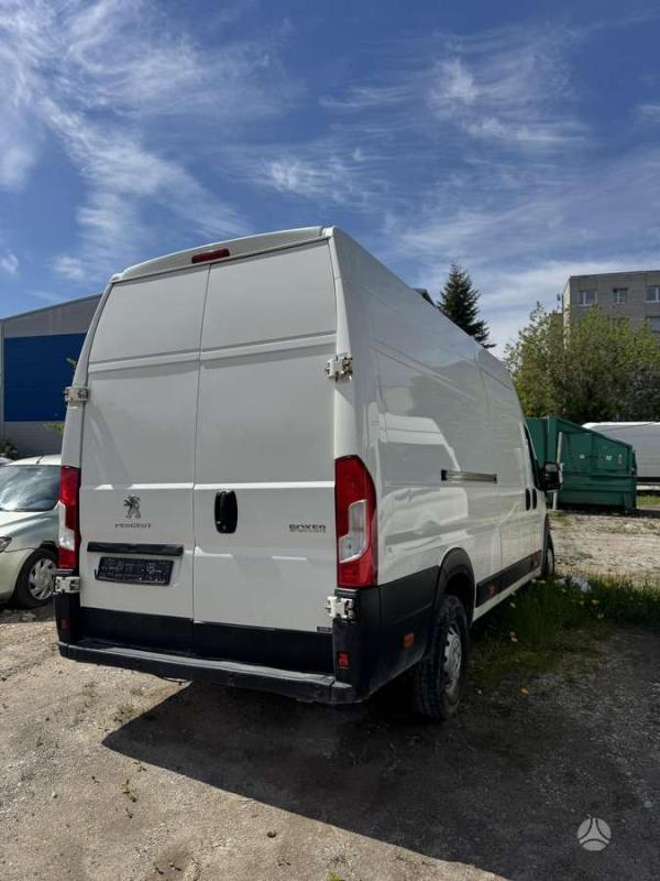 Balts Peugeot Boxer 2021 Narva, ar dzinēja tilpumu 2.18 L un nobraukumu 280 tūkst. km par 4500 €, foto 1 vietnē AUTOMOTO.COM.LV