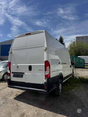 White Peugeot Boxer 2021 in Narva, with an engine capacity of 2.18 L and mileage of 280 thousand km for 4500 €, photo  on AUTOMOTO.COM.LV