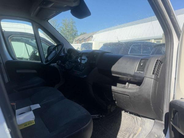 Balts Peugeot Boxer 2021 Kauņa, ar dzinēja tilpumu 2.20 L un nobraukumu 230 tūkst. km par 5700 €, foto 5 vietnē AUTOMOTO.COM.LV