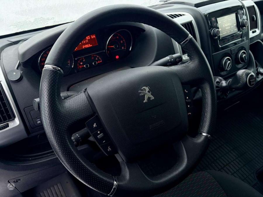 Balts Peugeot Boxer 2022 Viļņa, ar dzinēja tilpumu 2.18 L un nobraukumu 25 tūkst. km par 20500 €, foto 13 vietnē AUTOMOTO.COM.LV