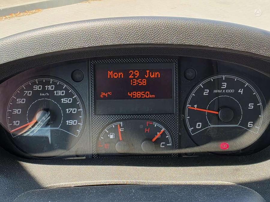 White Peugeot Boxer 2022 in Vilnius, with an engine capacity of 2.20 L and mileage of 50 thousand km for 18150 €, photo 15 on AUTOMOTO.COM.LV