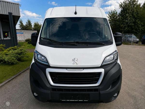 Balts Peugeot Boxer 2022 Pakruojis, ar dzinēja tilpumu 2.20 L un nobraukumu 229 tūkst. km par 8900 €, foto 3 vietnē AUTOMOTO.COM.LV