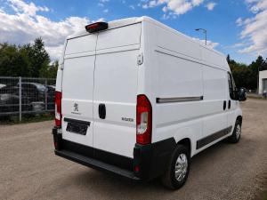 Balts Peugeot Boxer 2022 Pakruojis, ar dzinēja tilpumu 2.20 L un nobraukumu 229 tūkst. km par 8900 €, foto 5 vietnē AUTOMOTO.COM.LV