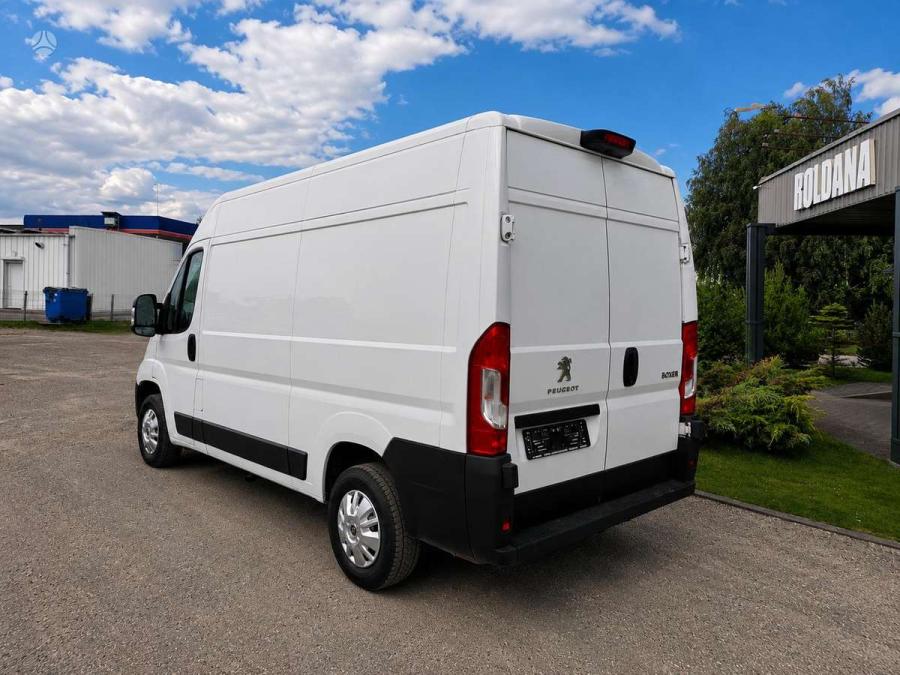 Balts Peugeot Boxer 2022 Pakruojis, ar dzinēja tilpumu 2.20 L un nobraukumu 229 tūkst. km par 8900 €, foto 6 vietnē AUTOMOTO.COM.LV