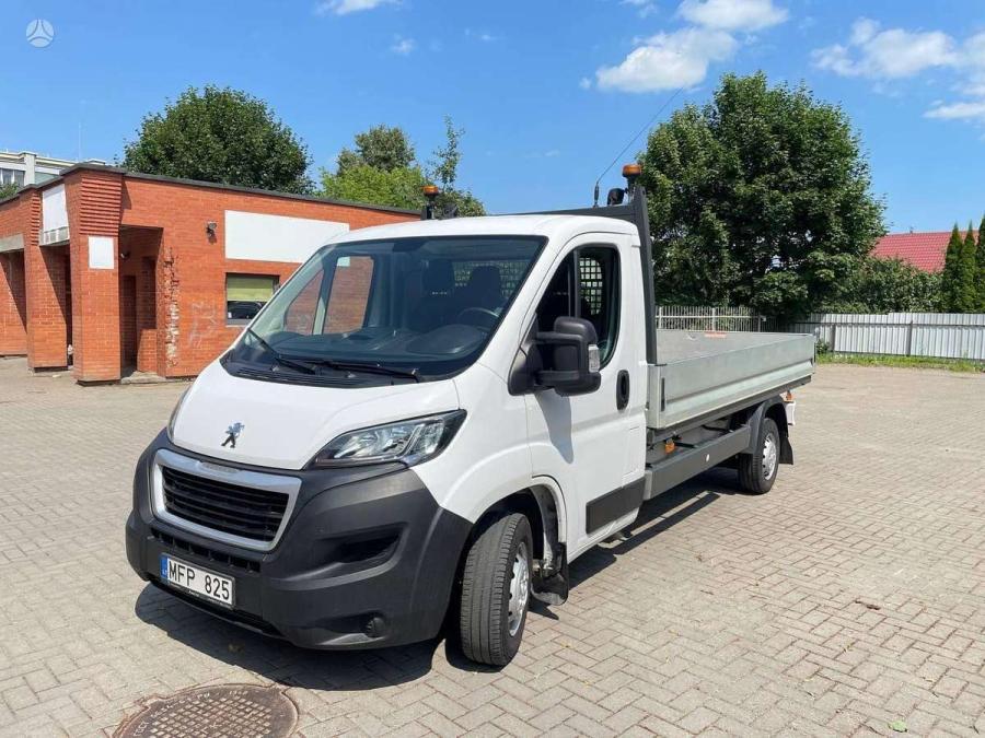 Balts Peugeot Boxer 2022 Viļņa, ar dzinēja tilpumu 2.18 L un nobraukumu 92 tūkst. km par 30250 €, foto 1 vietnē AUTOMOTO.COM.LV