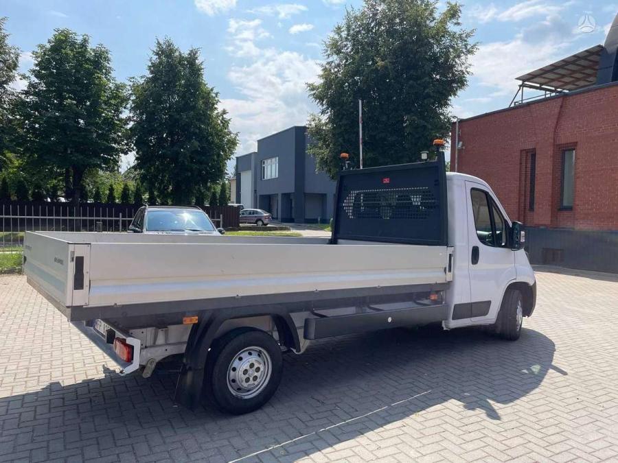 Balts Peugeot Boxer 2022 Viļņa, ar dzinēja tilpumu 2.18 L un nobraukumu 92 tūkst. km par 30250 €, foto 5 vietnē AUTOMOTO.COM.LV