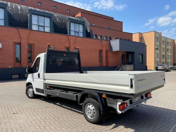 Balts Peugeot Boxer 2022 Viļņa, ar dzinēja tilpumu 2.18 L un nobraukumu 92 tūkst. km par 30250 €, foto 5 vietnē AUTOMOTO.COM.LV