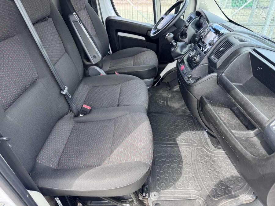 Balts Peugeot Boxer 2022 Viļņa, ar dzinēja tilpumu 2.20 L un nobraukumu 100 tūkst. km par 17950 €, foto 4 vietnē AUTOMOTO.COM.LV