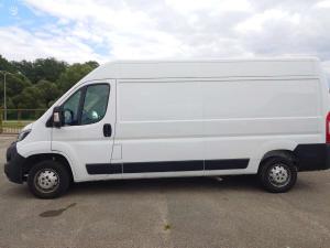 White Peugeot Boxer 2022 in Taurage, with an engine capacity of 2.18 L and mileage of 245 thousand km for 13552 €, photo 4 on AUTOMOTO.COM.LV