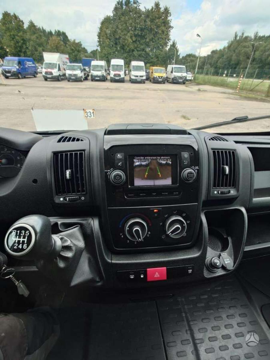 White Peugeot Boxer 2022 in Taurage, with an engine capacity of 2.18 L and mileage of 245 thousand km for 13552 €, photo 14 on AUTOMOTO.COM.LV