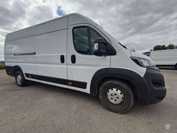 White Peugeot Boxer 2022 in Taurage, with an engine capacity of 2.18 L and mileage of 270 thousand km for 13310 €, photo 1 on AUTOMOTO.COM.LV