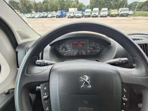 White Peugeot Boxer 2022 in Taurage, with an engine capacity of 2.18 L and mileage of 270 thousand km for 13310 €, photo 12 on AUTOMOTO.COM.LV
