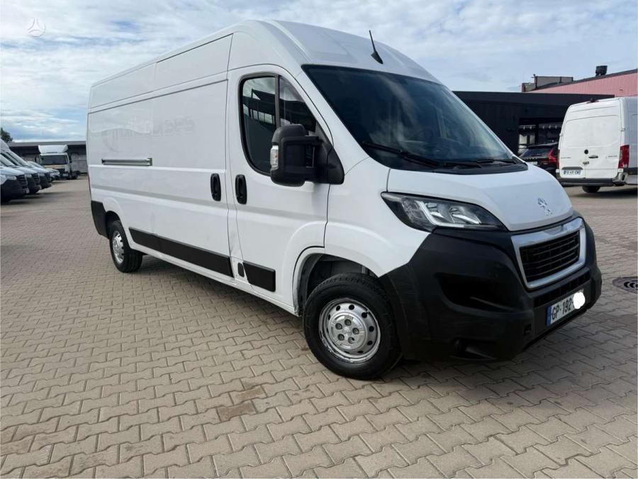 Balts Peugeot Boxer 2022 Kauņa, ar dzinēja tilpumu 2.20 L un nobraukumu 177 tūkst. km par 7600 €, foto 5 vietnē AUTOMOTO.COM.LV
