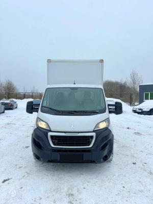 White Peugeot Boxer 2023 in Vilnius, with an engine capacity of 2.20 L and mileage of 70 thousand km for 26620 €, photo 2 on AUTOMOTO.COM.LV