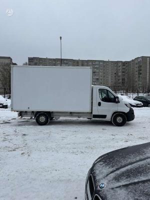 White Peugeot Boxer 2023 in Vilnius, with an engine capacity of 2.20 L and mileage of 70 thousand km for 26620 €, photo 4 on AUTOMOTO.COM.LV