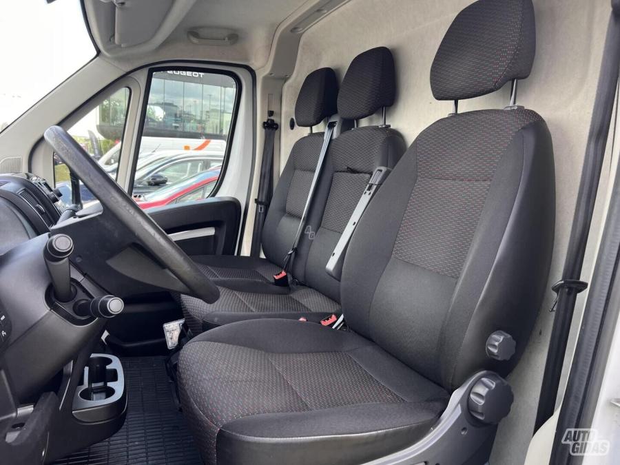 Balts Peugeot Boxer 2023 Viļņa, ar dzinēja tilpumu 2.20 L un nobraukumu 229 tūkst. km par 14490 €, foto 10 vietnē AUTOMOTO.COM.LV
