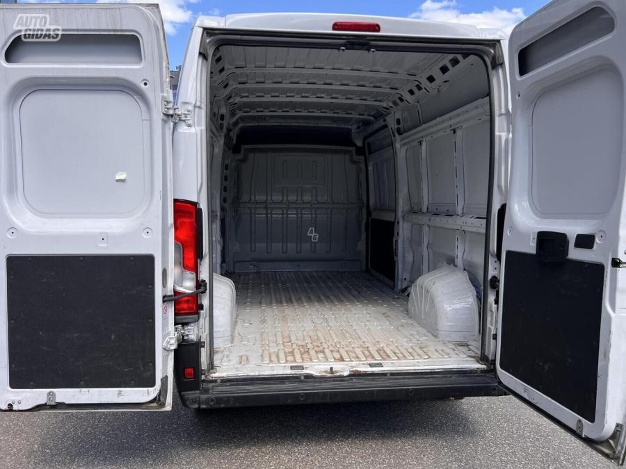 Balts Peugeot Boxer 2023 Viļņa, ar dzinēja tilpumu 2.20 L un nobraukumu 229 tūkst. km par 14490 €, foto 19 vietnē AUTOMOTO.COM.LV
