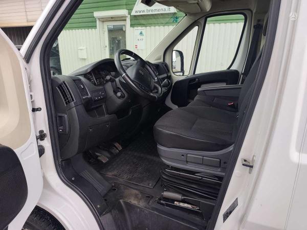 White Peugeot Boxer 2023 in Taurage, with an engine capacity of 2.18 L and mileage of 171 thousand km for 9800 €, photo 5 on AUTOMOTO.COM.LV