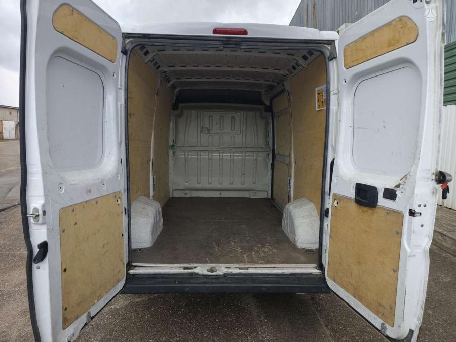 White Peugeot Boxer 2023 in Taurage, with an engine capacity of 2.18 L and mileage of 171 thousand km for 9800 €, photo 10 on AUTOMOTO.COM.LV