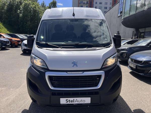 White Peugeot Boxer 2023 in Vilnius, with an engine capacity of 2.18 L and mileage of 229 thousand km for 14490 €, photo 2 on AUTOMOTO.COM.LV